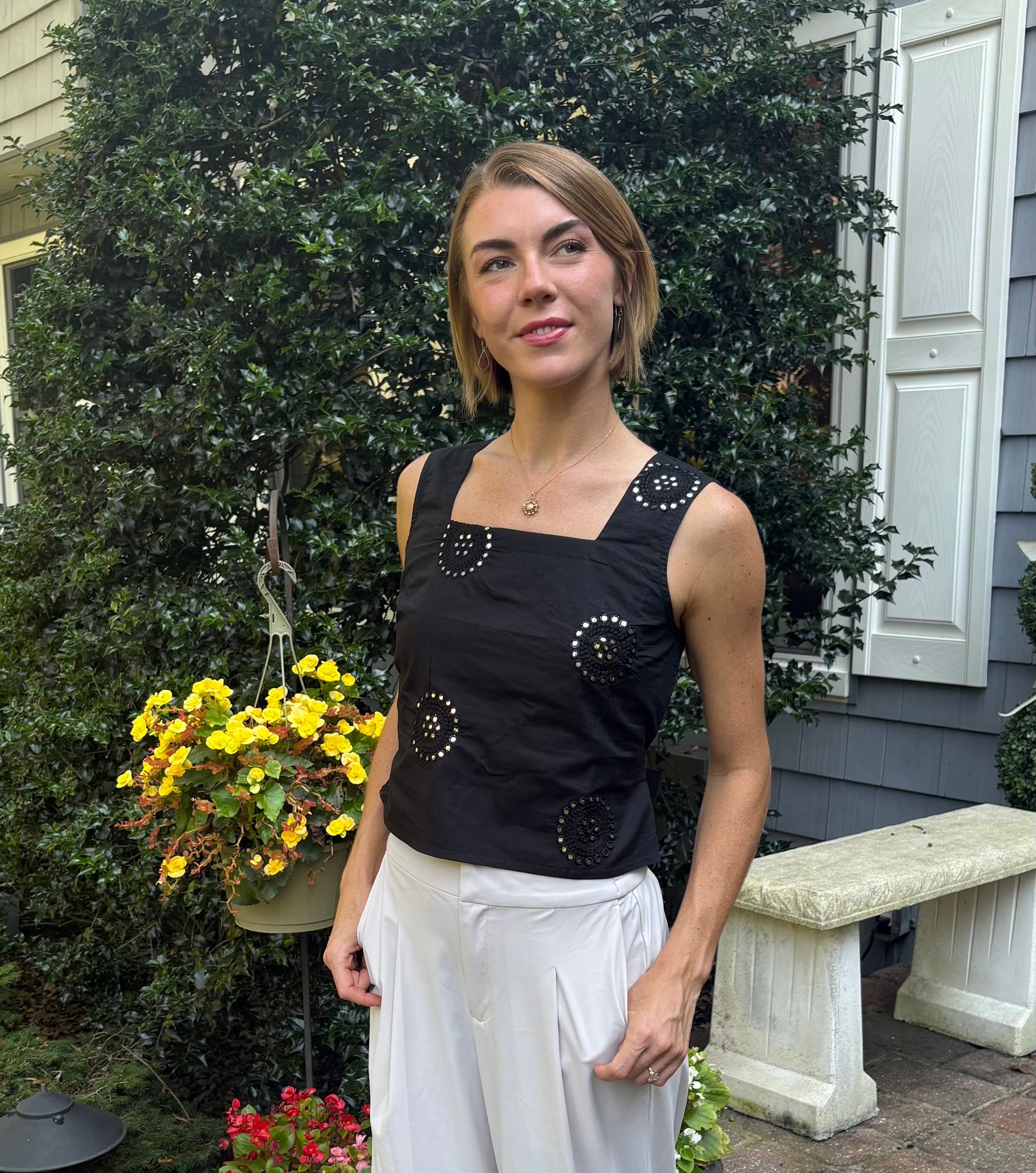 Tops that Pop – Village Lift